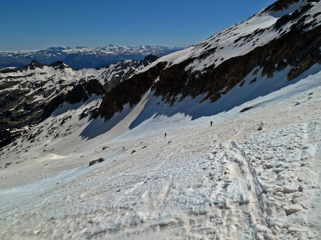 PASEOS POR LAS MONTAÑAS: 138 – Pico ANETO (Pirineo Central)